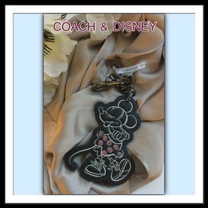Coach | Accessories | Coach Disney Minnie Mouse Purse Charmkeychain ...